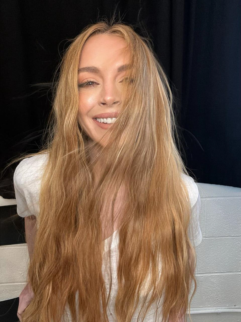 About – Lindsay Lohan